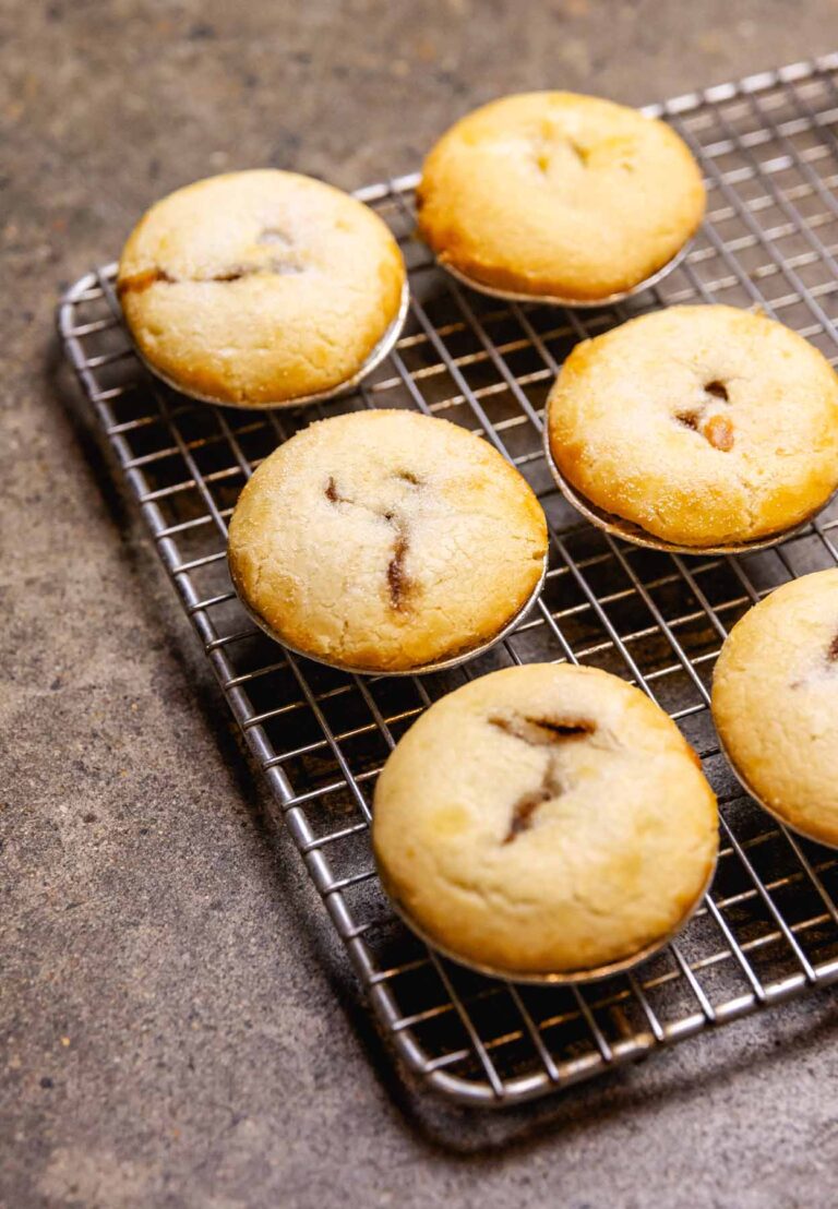 How to bake your Fruit Mince Pies – Bourke Street Bakery